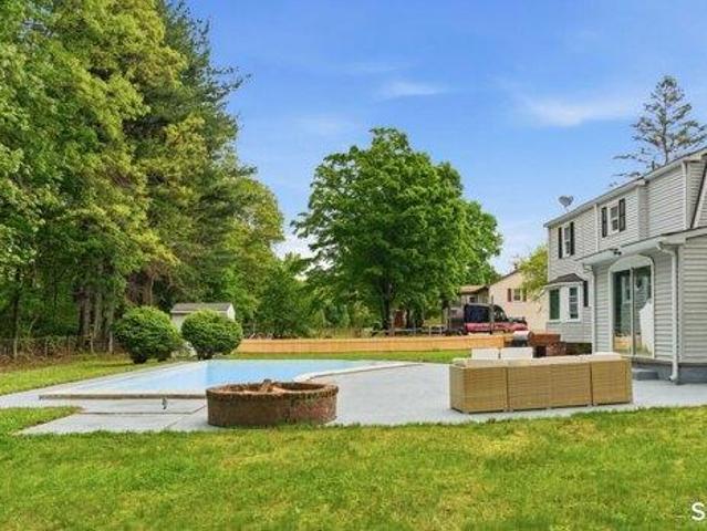 house with 3 bedroom, Windsor CT ES105105011