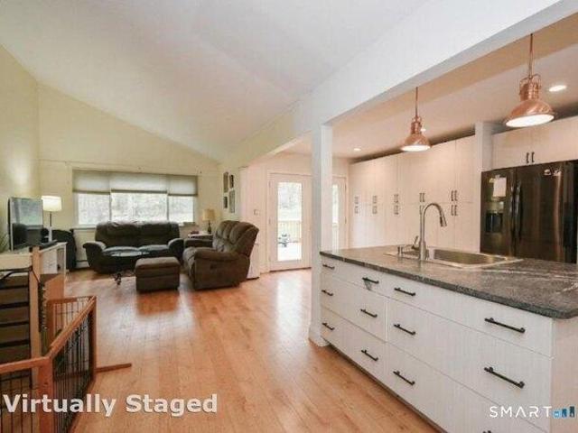 house with 3 bedroom, Windsor CT ES103499033