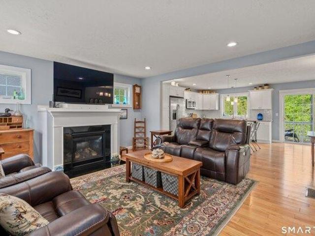 house with 3 bedroom, Windsor Locks CT ES104191248