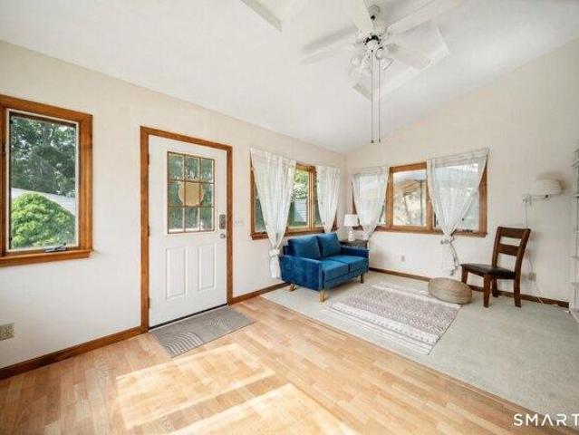 house with 3 bedroom, Windsor Locks CT ES105114854