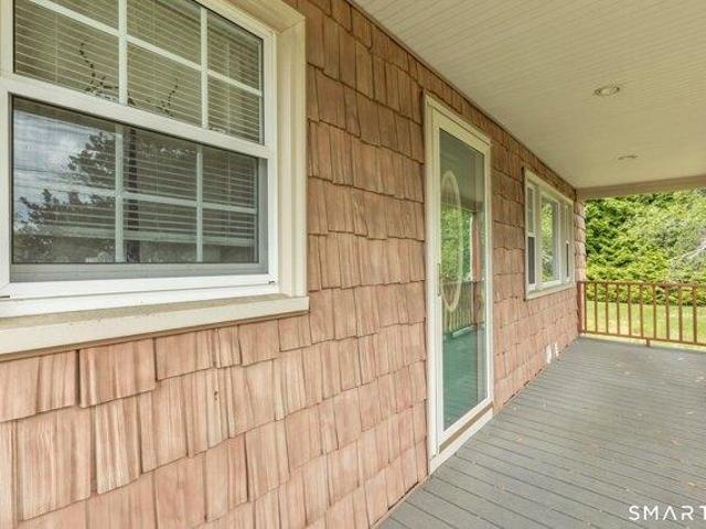 house with 3 bedroom, Windsor Locks CT ES103099193