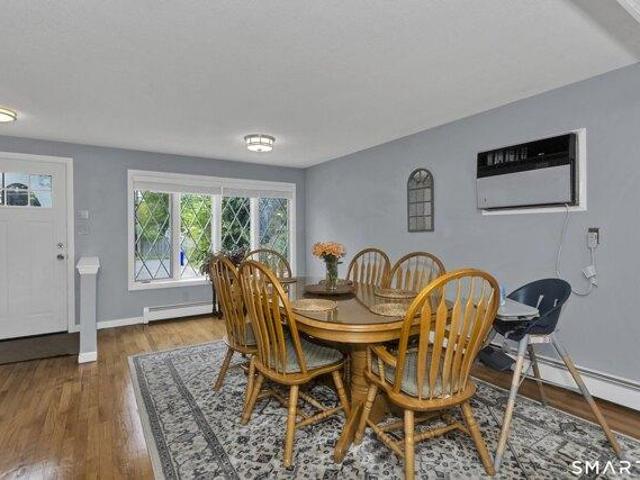house with 3 bedroom, Windsor Locks CT ES103603849