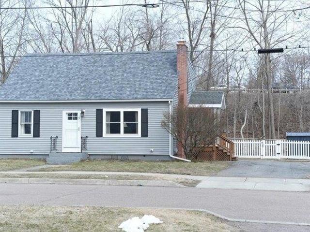 house with 3 bedroom, Winooski VT DS103162949