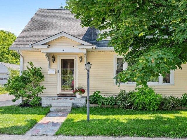 house with 3 bedroom, Winooski VT ES103966475