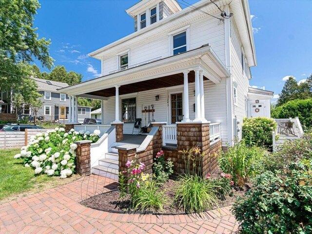 house with 3 bedroom, Winooski VT ES104609322