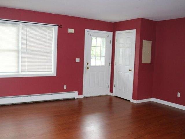 house with 3 bedroom, Winooski VT ES105205841