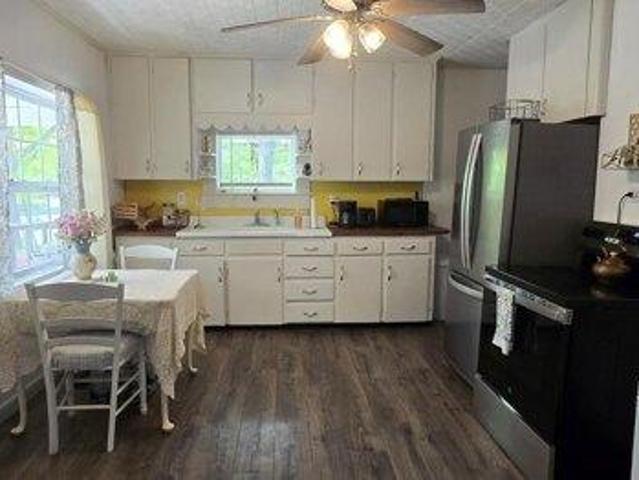 house with 3 bedroom, Wilton ME DLS102346209