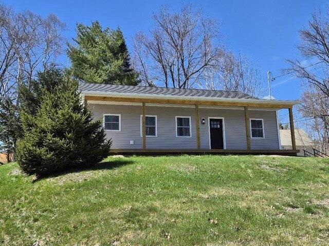 house with 3 bedroom, Wilton ME DS102444915