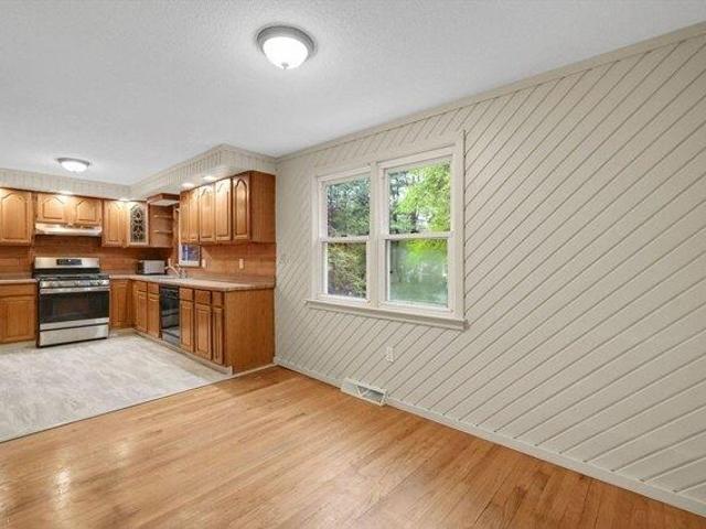 house with 3 bedroom, Wilbraham MA DS102595093