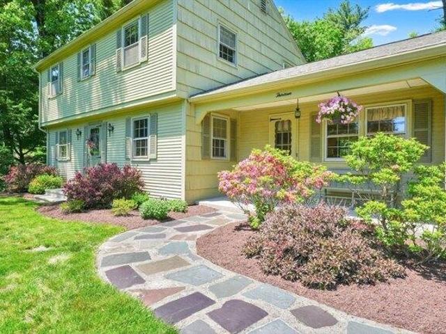 house with 3 bedroom, Wilbraham MA ES103185897