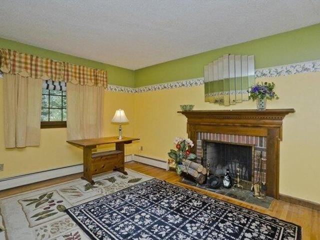 house with 3 bedroom, Wilbraham MA ES103220408