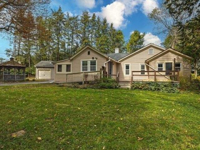 house with 3 bedroom, Wilbraham MA ES105192073