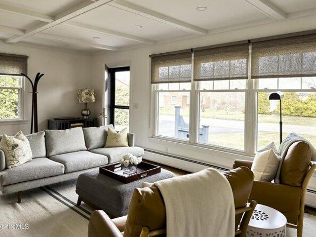house with 3 bedroom, Williamstown MA DS101934682