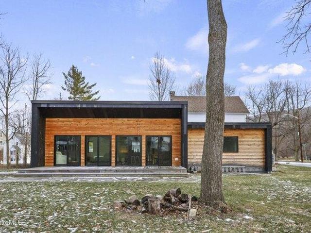 house with 3 bedroom, Williamstown MA ES103495227