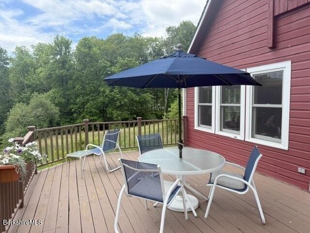 house with 3 bedroom, Williamstown MA ES103662420