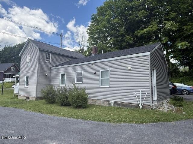 house with 3 bedroom, Williamstown MA ES105040939