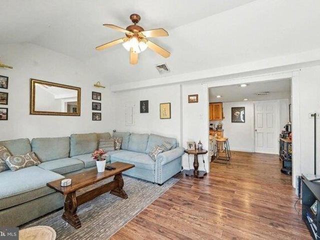 house with 3 bedroom, Williamstown NJ DLS102586827