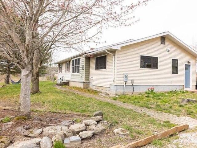 house with 3 bedroom, Williston VT DLS102728810