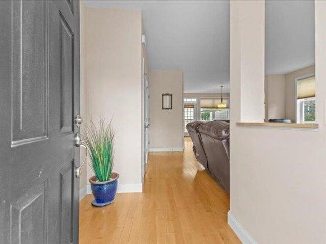 house with 3 bedroom, Williston VT ES105141982