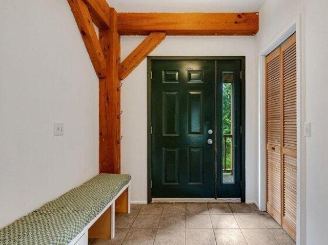 house with 3 bedroom, Williston VT ES105156578