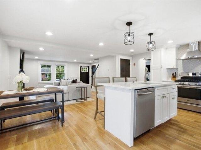 house with 3 bedroom, Wilmington MA ES105061825