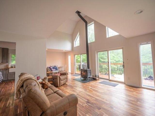 house with 3 bedroom, Wilmington VT DLS102343643