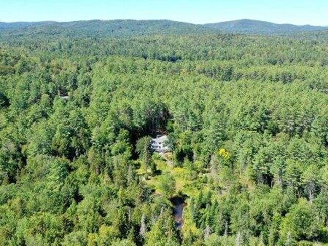house with 3 bedroom, Wilmot NH ES105094826