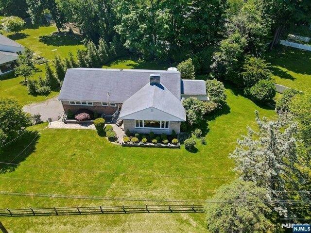 house with 3 bedroom, Woodcliff Lake NJ ES104442970