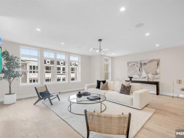 house with 3 bedroom, Woodcliff Lake NJ ES104567513
