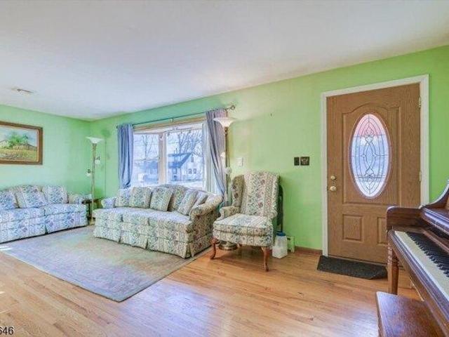 house with 3 bedroom, Woodbridge NJ DLS101750350