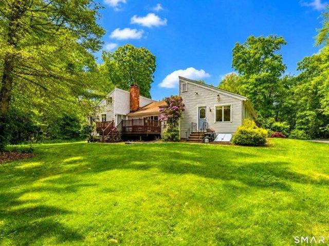 house with 3 bedroom, Woodbridge CT ES104351463