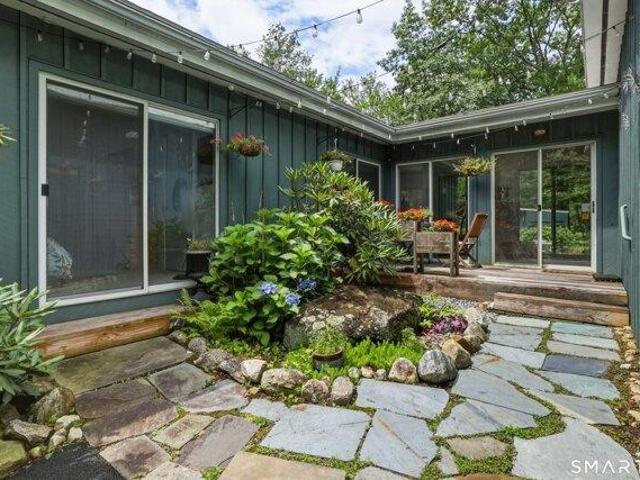house with 3 bedroom, Woodbridge CT ES105157944