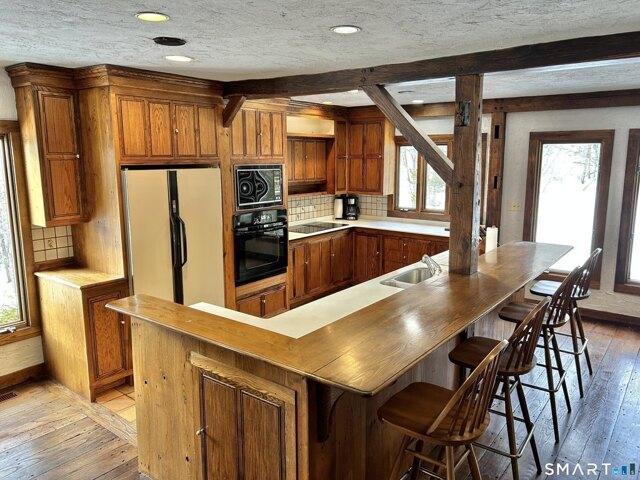 house with 3 bedroom, Woodbury CT DLS101632329
