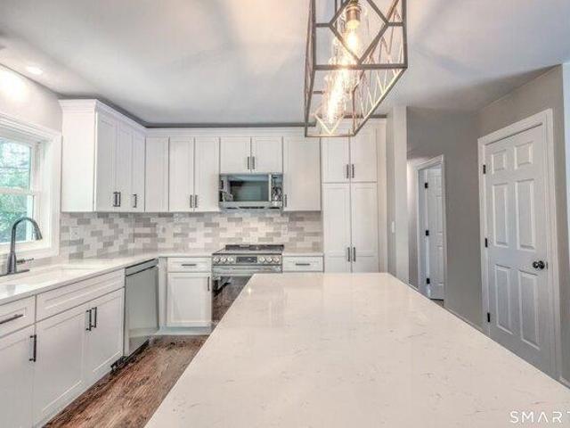 house with 3 bedroom, Woodbury CT ES103435772
