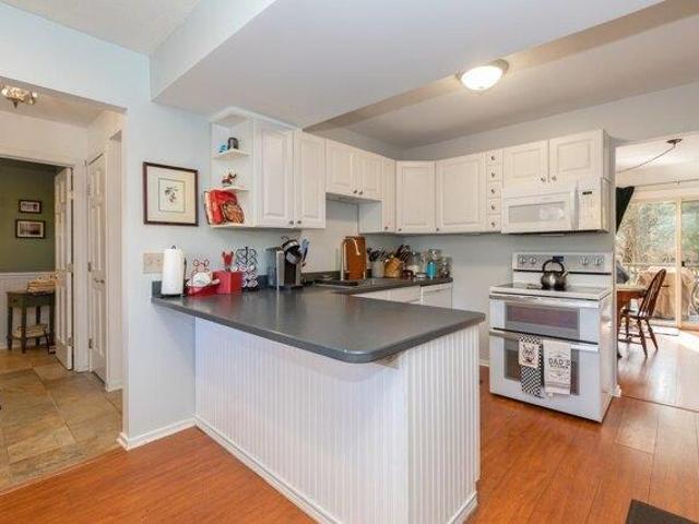 house with 3 bedroom, Woodbury CT ES104116880