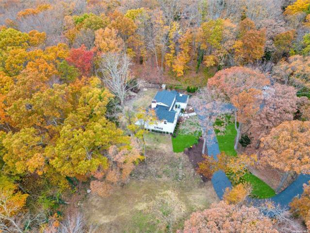 house with 3 bedroom, Woodbury NY ES72692087