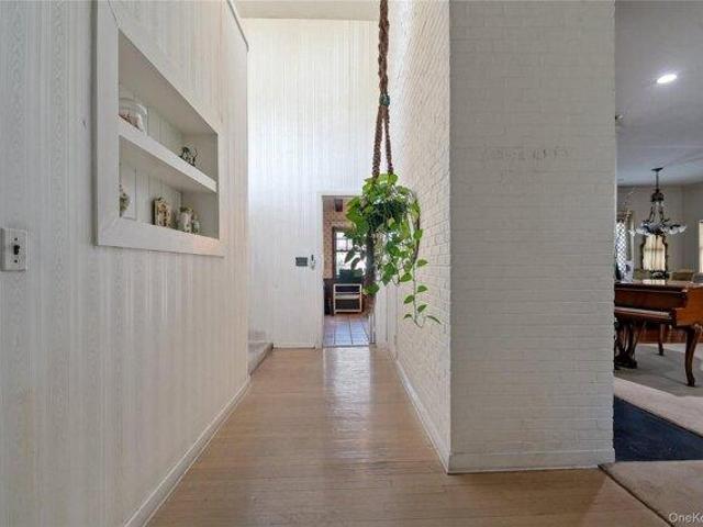 house with 3 bedroom, Woodmere NY ES103619763