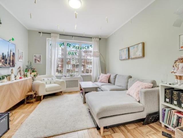 house with 3 bedroom, Woodside NY ES100470839