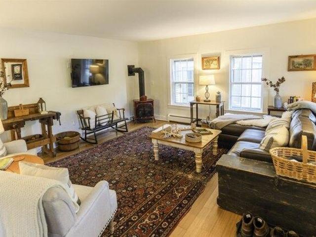 house with 3 bedroom, Woodstock VT ES105425162