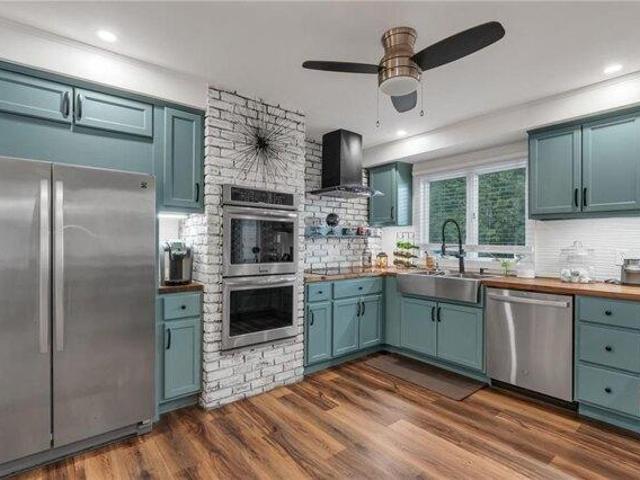 house with 3 bedroom, Woonsocket RI DLS102121056