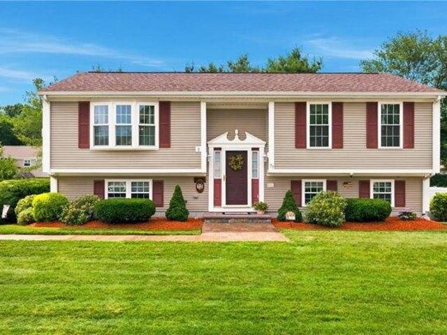 house with 3 bedroom, Woonsocket RI DS104329620