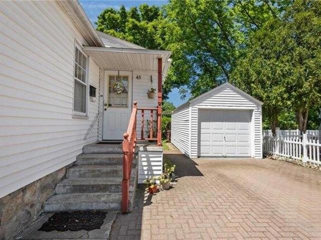 house with 3 bedroom, Woonsocket RI DS104332864