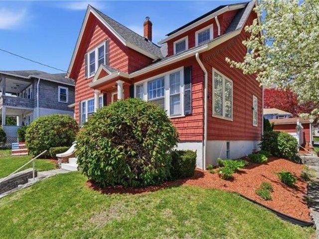 house with 3 bedroom, Woonsocket RI DS103019187