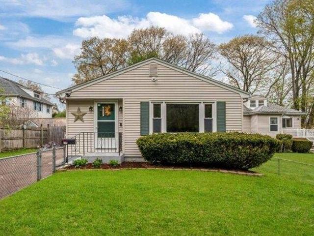 house with 3 bedroom, Woonsocket RI DS103035971