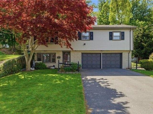 house with 3 bedroom, Woonsocket RI DS103161312