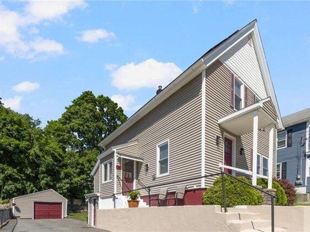 house with 3 bedroom, Woonsocket RI ES103158488
