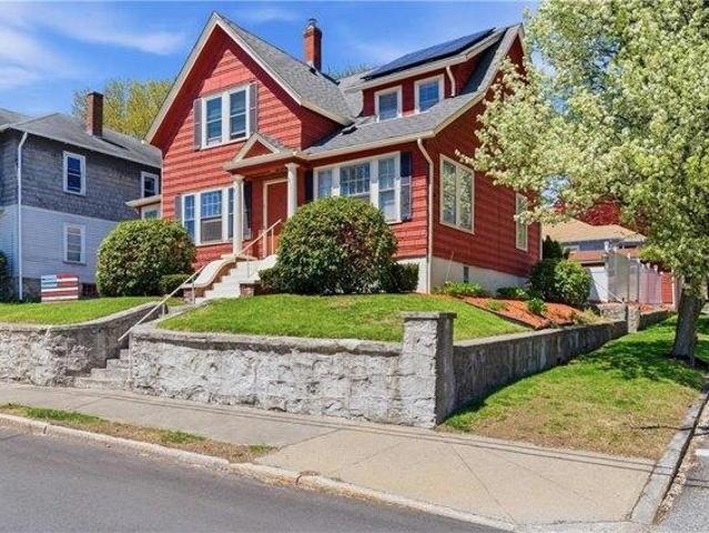 house with 3 bedroom, Woonsocket RI ES103220121