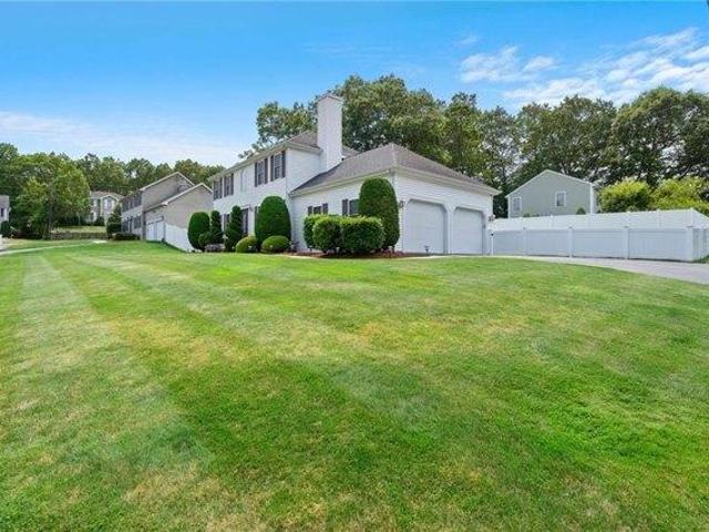 house with 3 bedroom, Woonsocket RI ES103220651