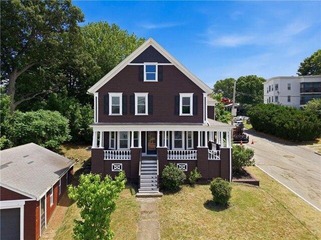 house with 3 bedroom, Woonsocket RI ES103498473