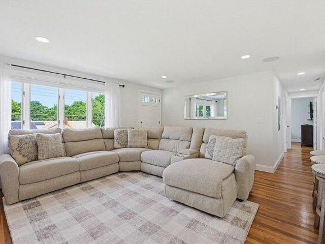 house with 3 bedroom, Woburn MA DS103036554